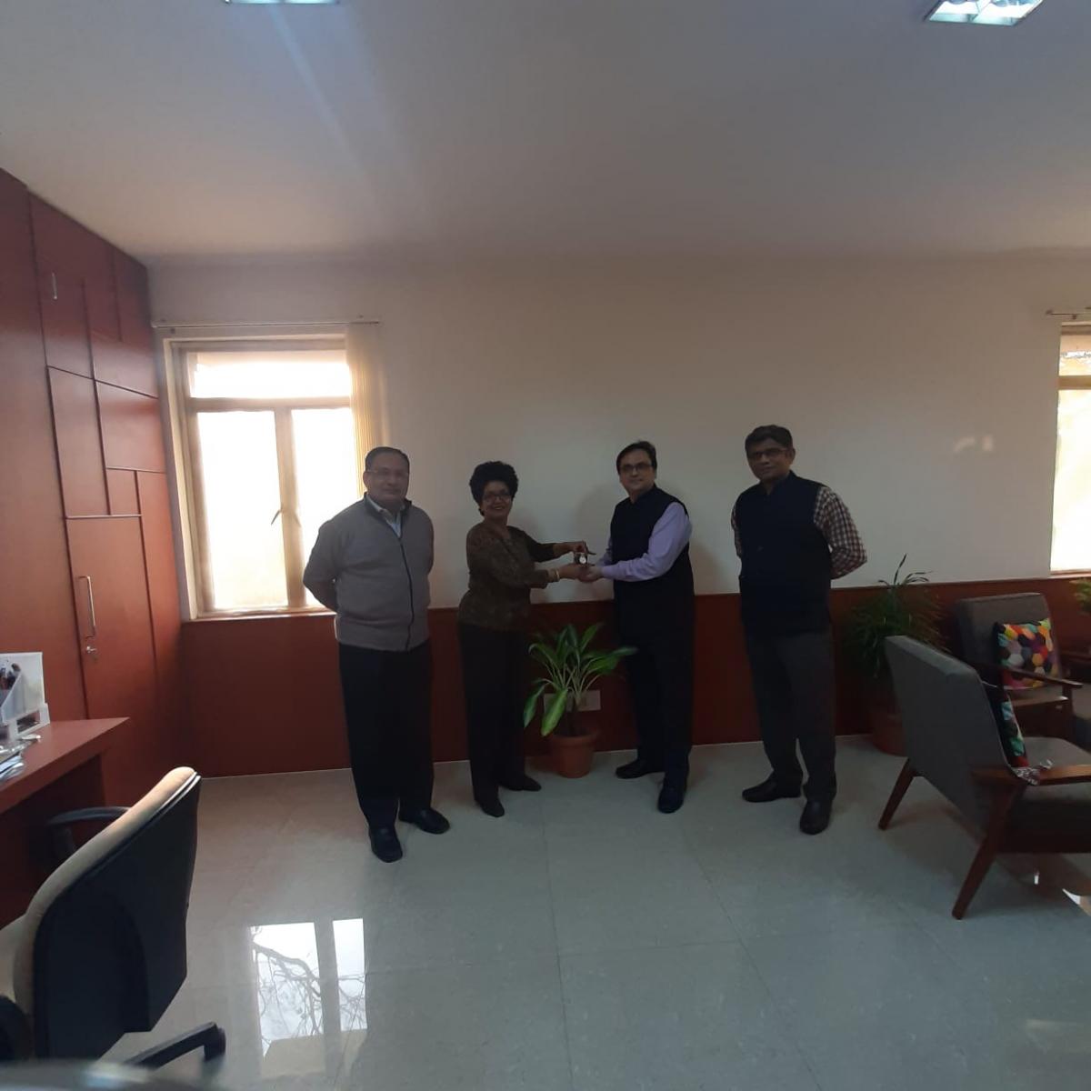 The Director, Dr. Anju Seth, felicitated Prof. Ashish Banerjee ...